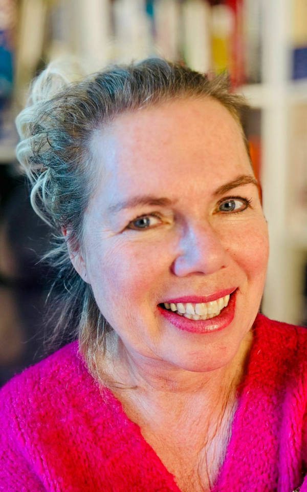 Team - Julia Goessler